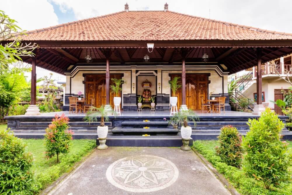 7 Inspirasi Desain Rumah Bali Modern yang Aesthetic
