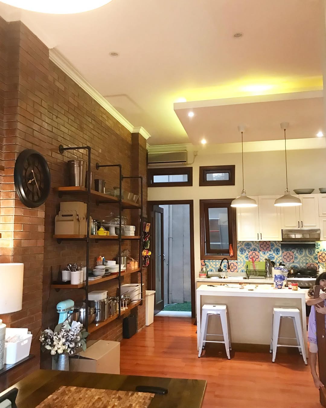 Inspirasi Tembok Bata Merah untuk Rumah agar Terlihat Unik dan Estetis