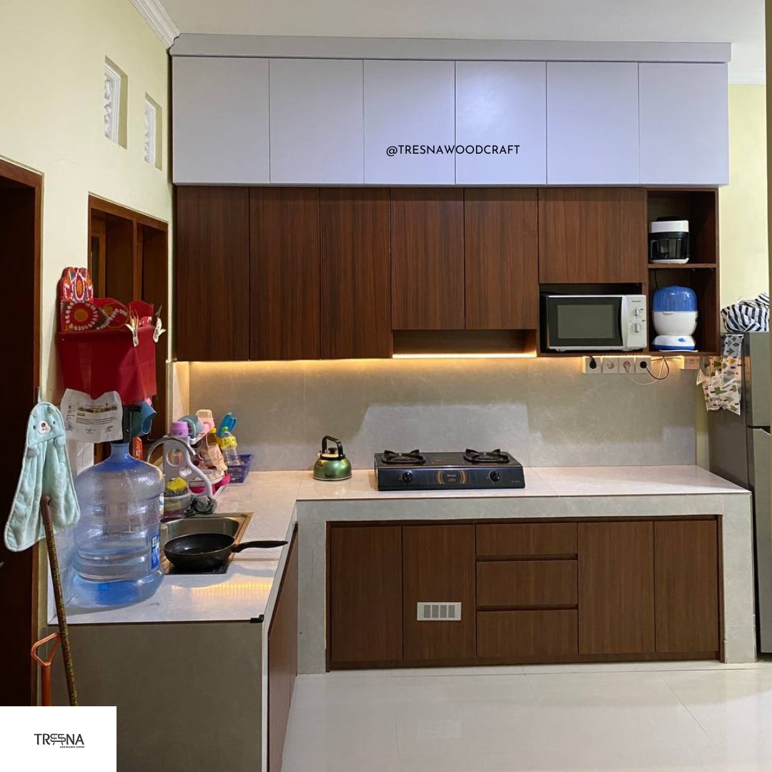 7 Model Kitchen Set Kayu Terbaru yang Trendy