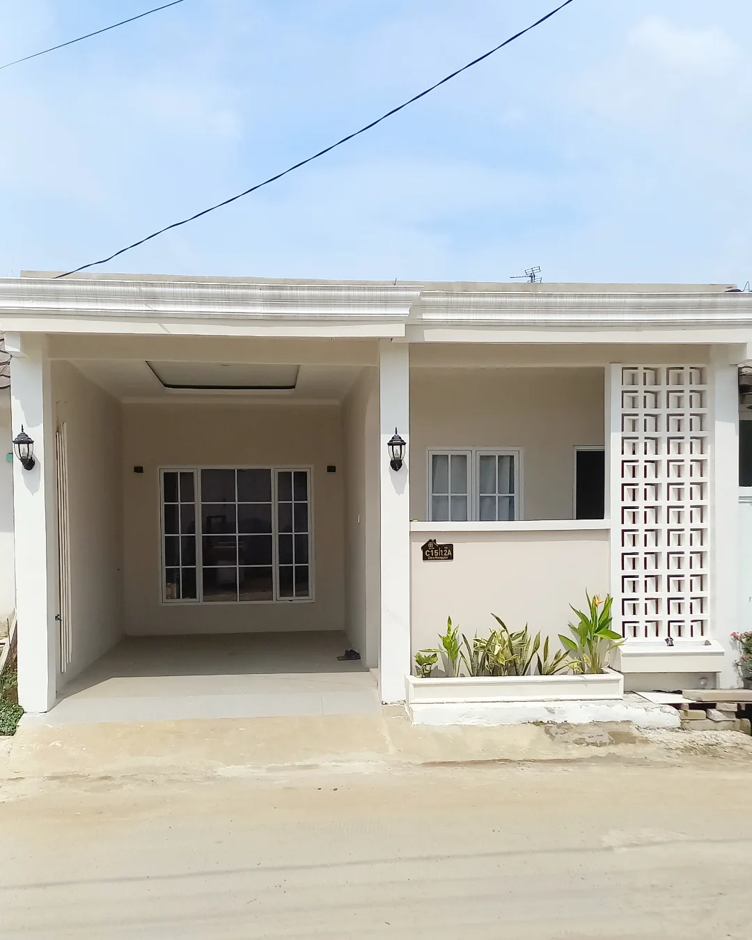 5 Pilihan Warna Cat Tembok Pagar yang Lagi Trend