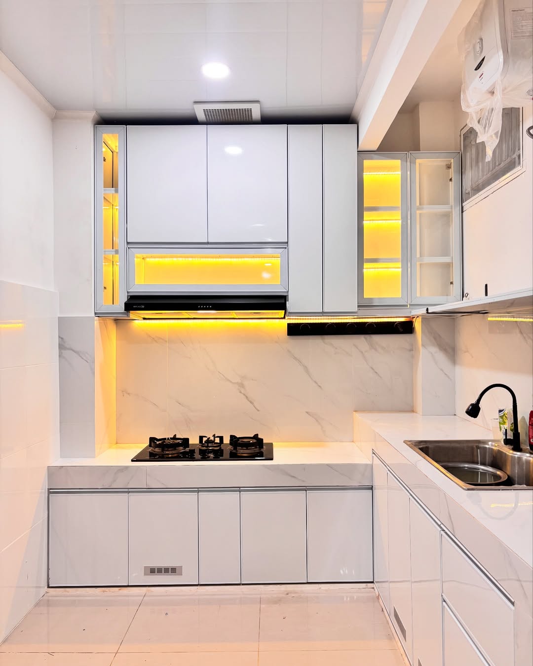 5 Model Kitchen Set Aluminium ACP yang Minimalis dan Modern