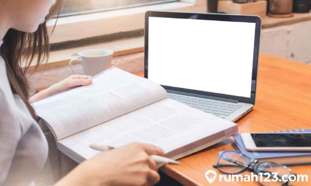 12 Contoh Karya Tulis Ilmiah (KTI) Lengkap yang Baik dan Benar