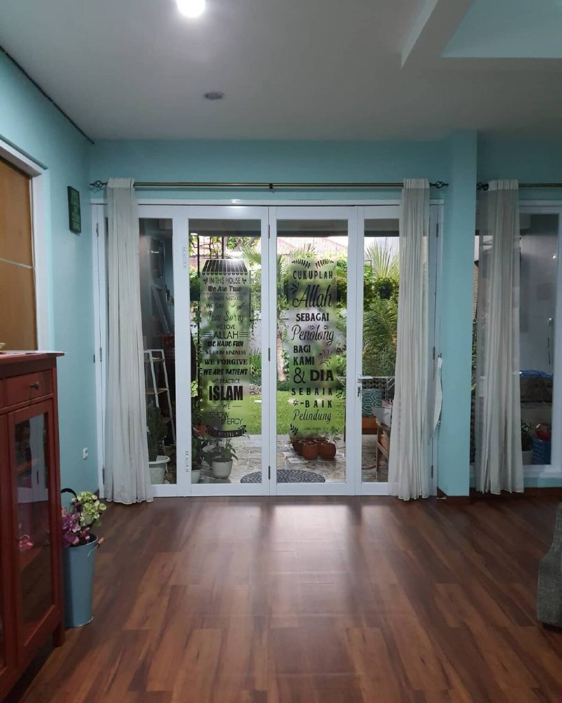 17 Model Pintu Aluminium Mewah untuk Rumah