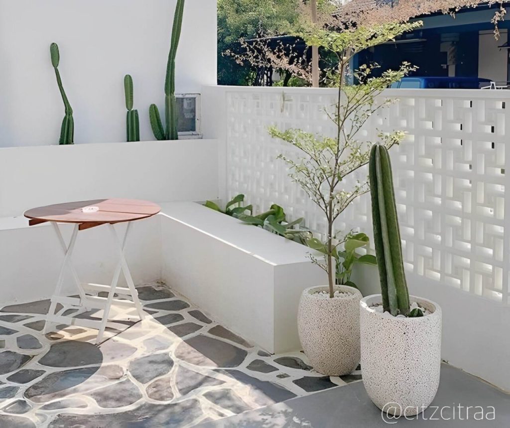 11 Inspirasi Desain Roster Dinding Teras 2024. Hunian Makin Cantik!