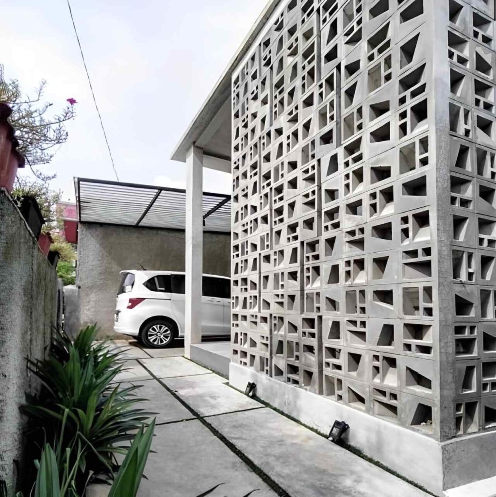 11 Inspirasi Desain Roster Dinding Teras 2024. Hunian Makin Cantik!