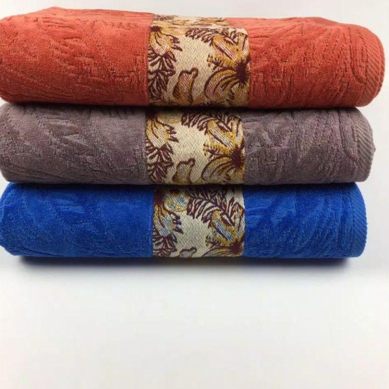 12 Rekomendasi Merk Handuk yang Bagus dan Nyaman (Terbaru 2023)