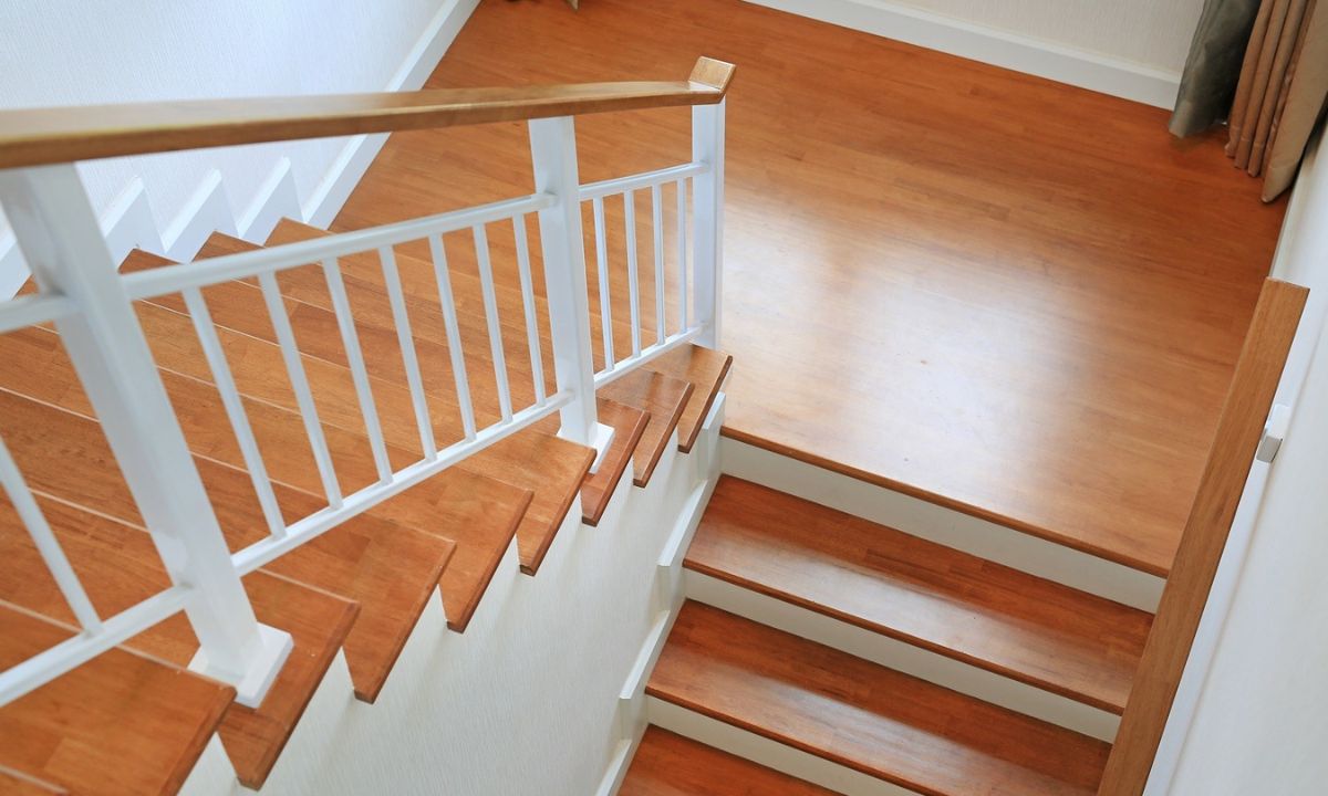 Daftar Harga Railing Tangga per Meter Sesuai Materialnya (Terbaru 2024)