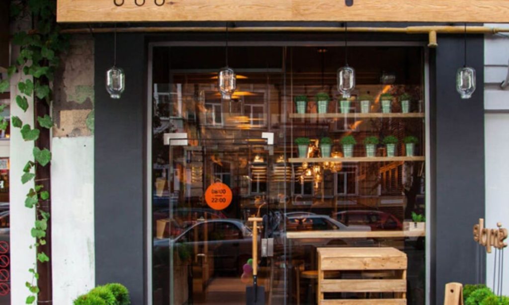 12 Desain Toko Kecil Depan Rumah Terbaik untuk Berbagai Usaha