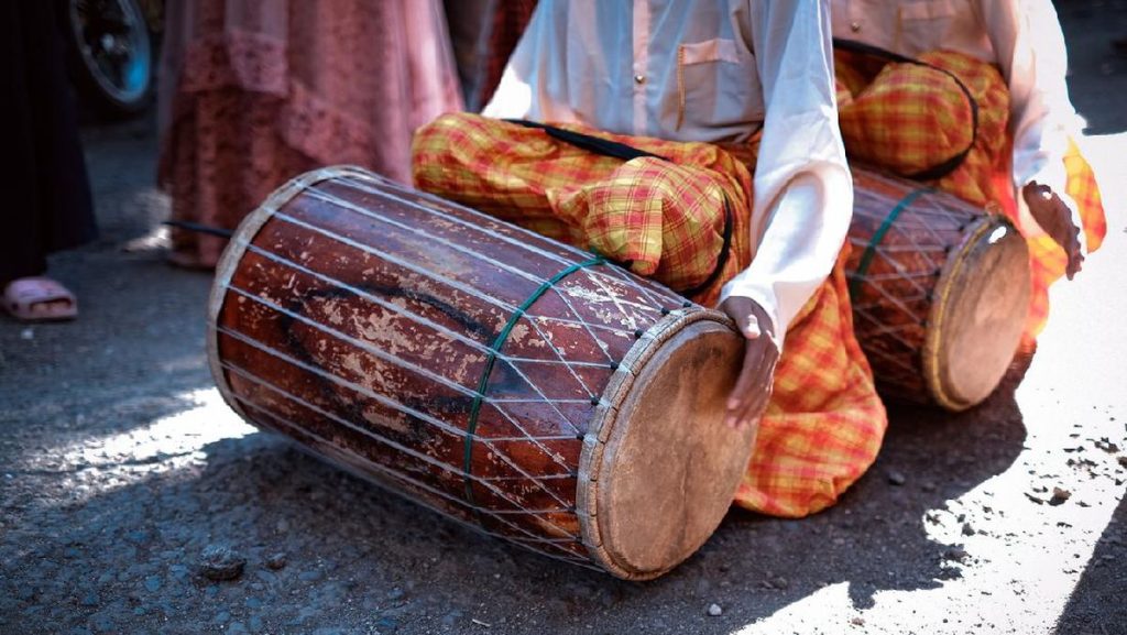 10 Alat Musik Tradisional Indonesia dan Asalnya yang Perlu Diketahui