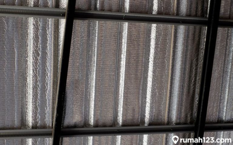 5 Cara Memasang Peredam Panas Atap Rumah Supaya Lebih Adem
