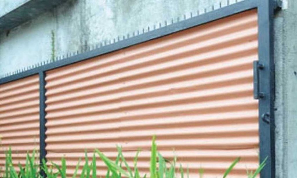 9 Inspirasi Penutup Pagar selain Fiber yang Bagus
