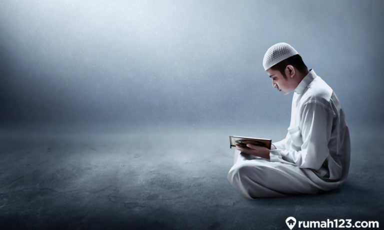 7 Perbedaan Kitab dan Suhuf dari Isi, Penerima, hingga Contohnya