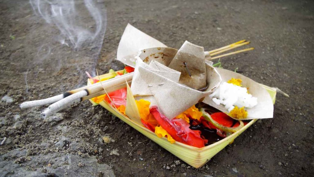 7 Contoh Cerita Mitos di Indonesia yang Terkenal. Melegenda!