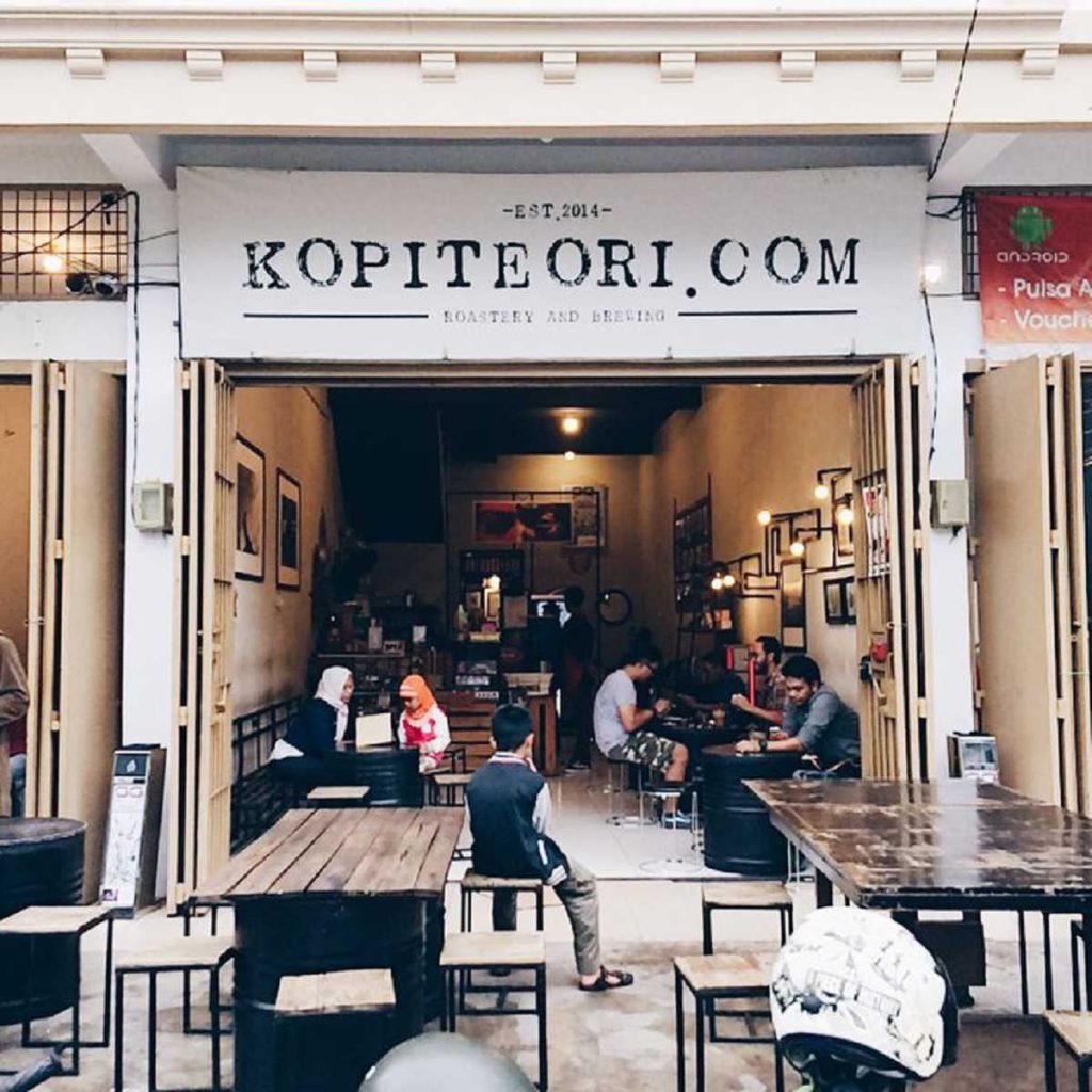 9 Desain Cafe Sederhana di Ruko Kecil, Mungil tapi Aesthetic