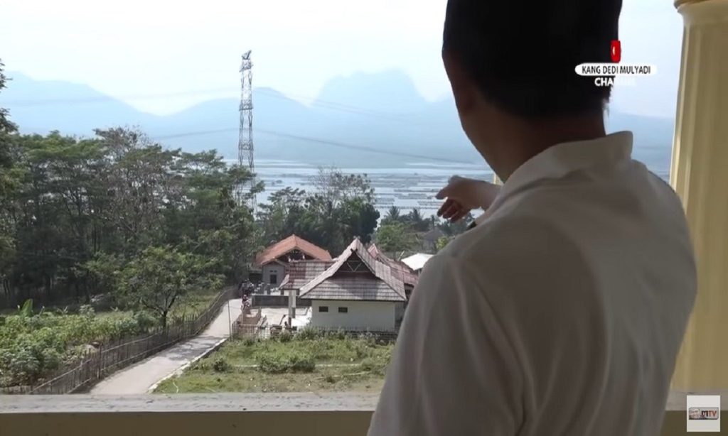 Begini Potret Rumah Mewah Milik Kades di Purwakarta, Kerja Nyata?