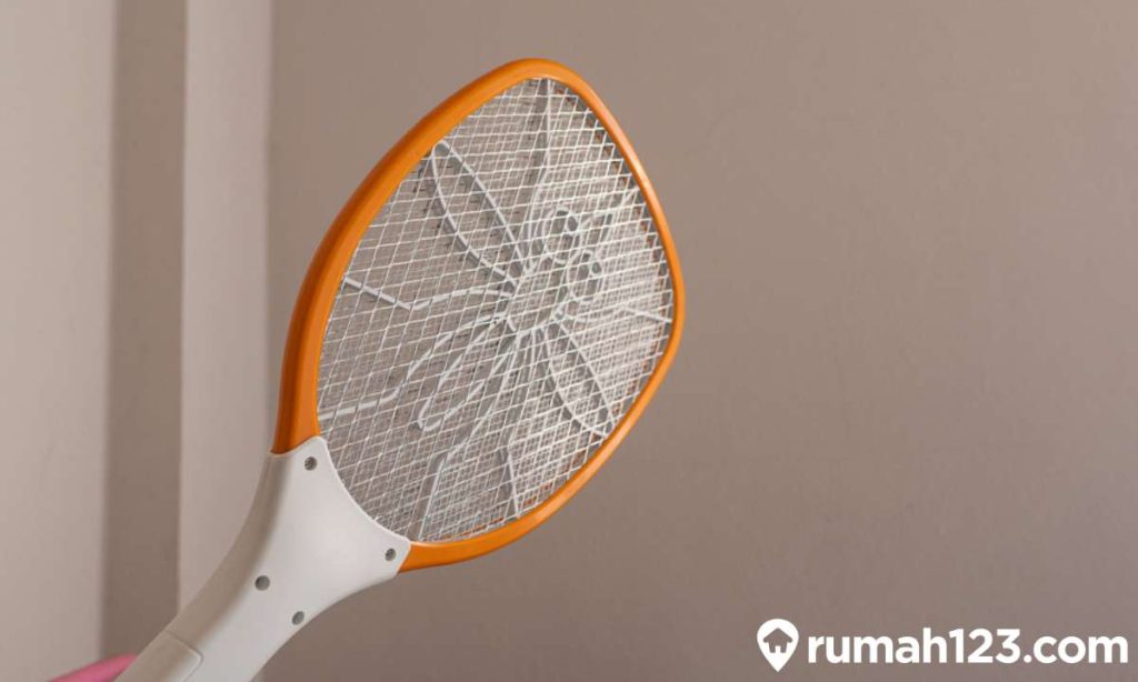 7 Merk Raket Nyamuk Terbaik dan Paling Ampuh 2023