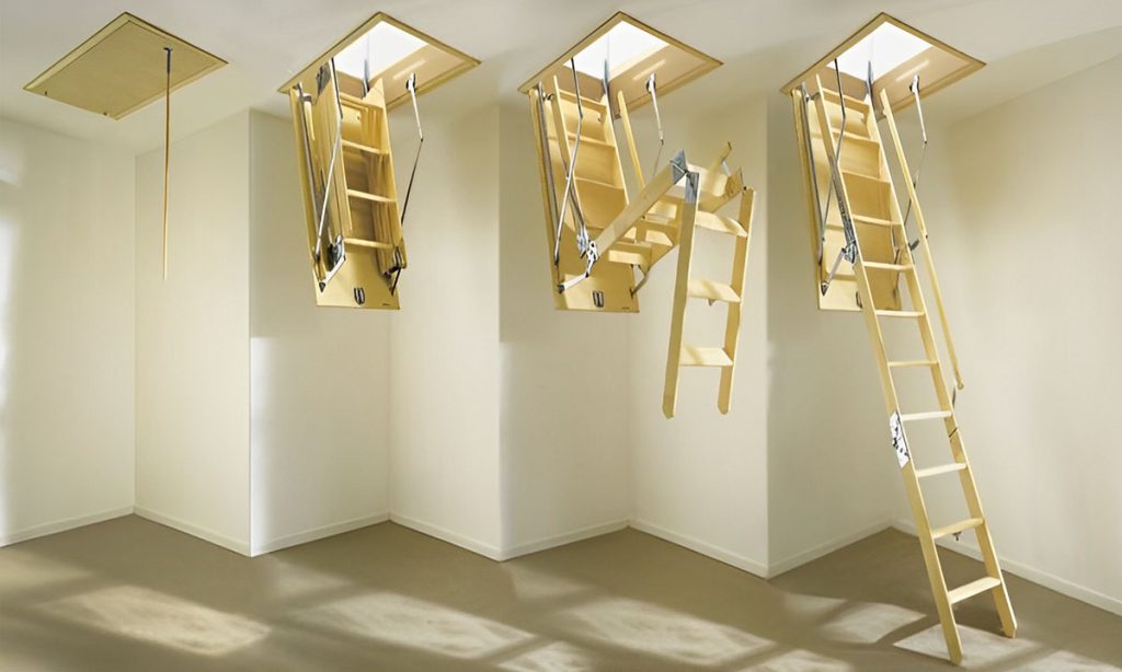 8 Inspirasi Desain Tangga Lipat di Rumah. Hemat Tempat!