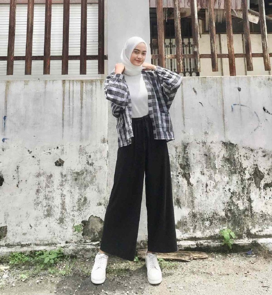 10 OOTD Hijab Remaja SMA yang Kekinian, Keren, dan Kasual