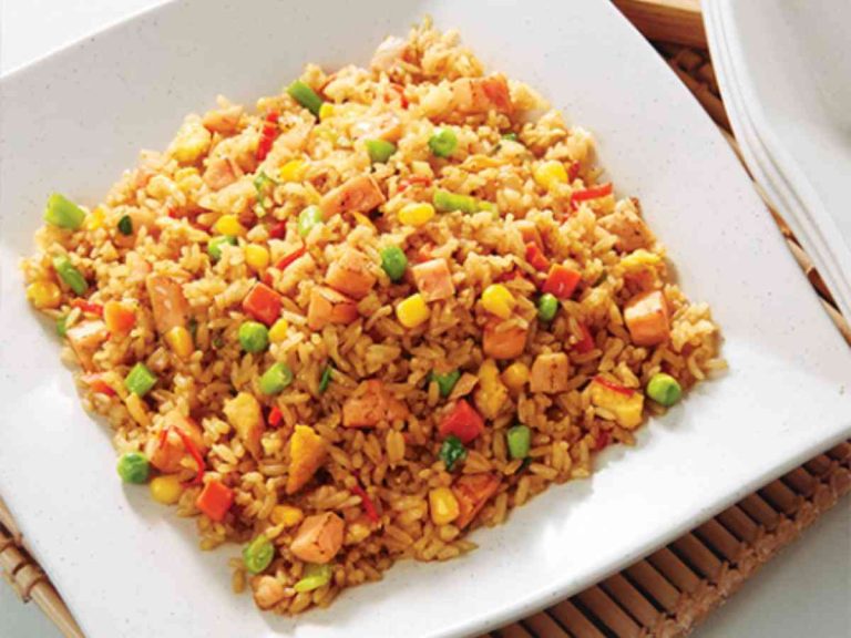 Menu Bakmi GM Terlengkap Disertai Harga Terbaru 2024. Maknyoss!