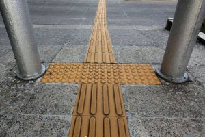 Apa itu Guiding Block? Ini Manfaatnya Pada Trotoar atau Jalan