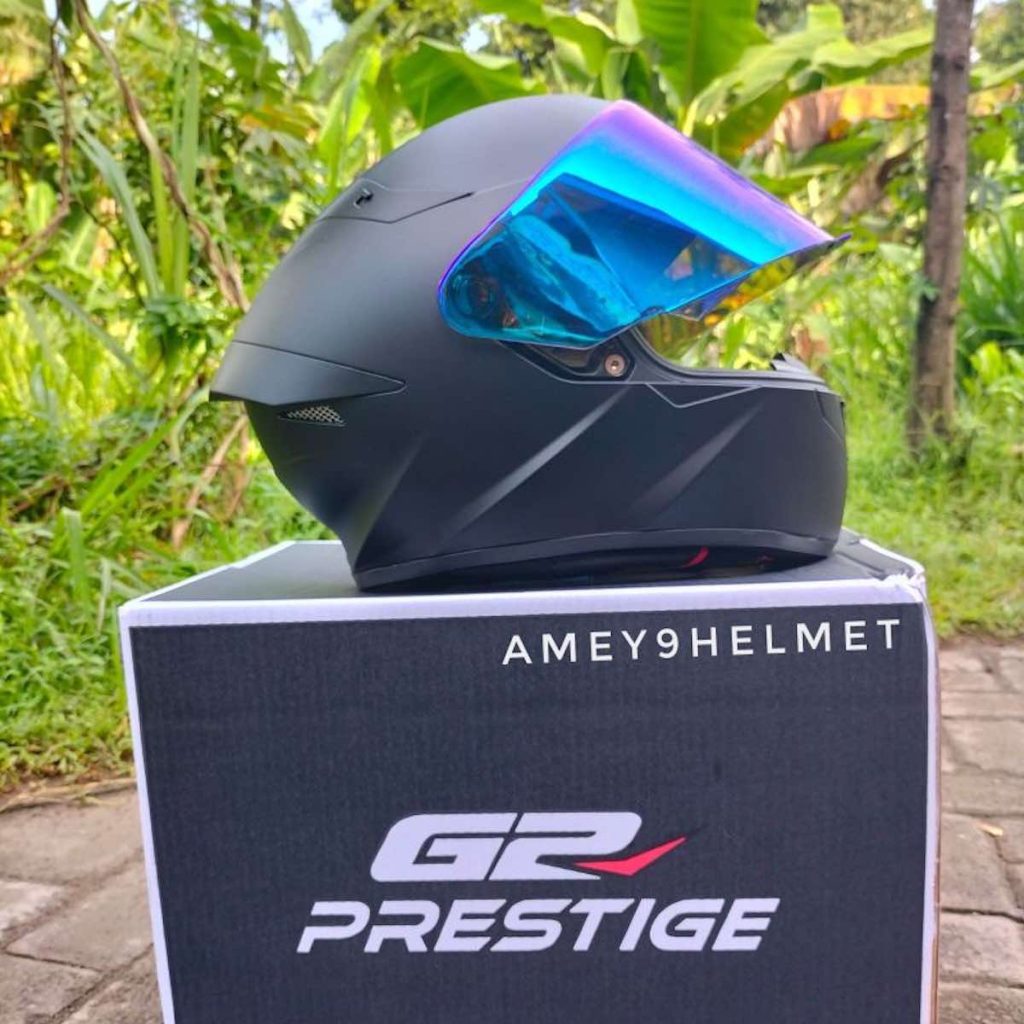 8 Rekomendasi Helm Full Face Terbaik. Mulai dari Rp200 Ribuan!
