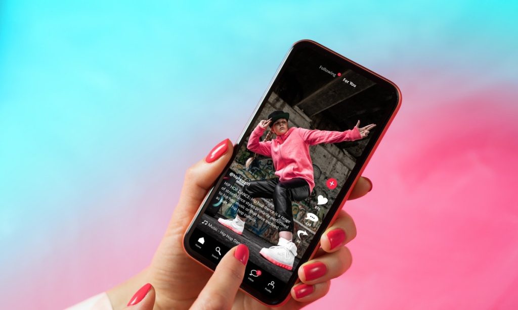 12 Cara FYP di TikTok agar Cepat Viral. Sesuai Algoritma 2023!