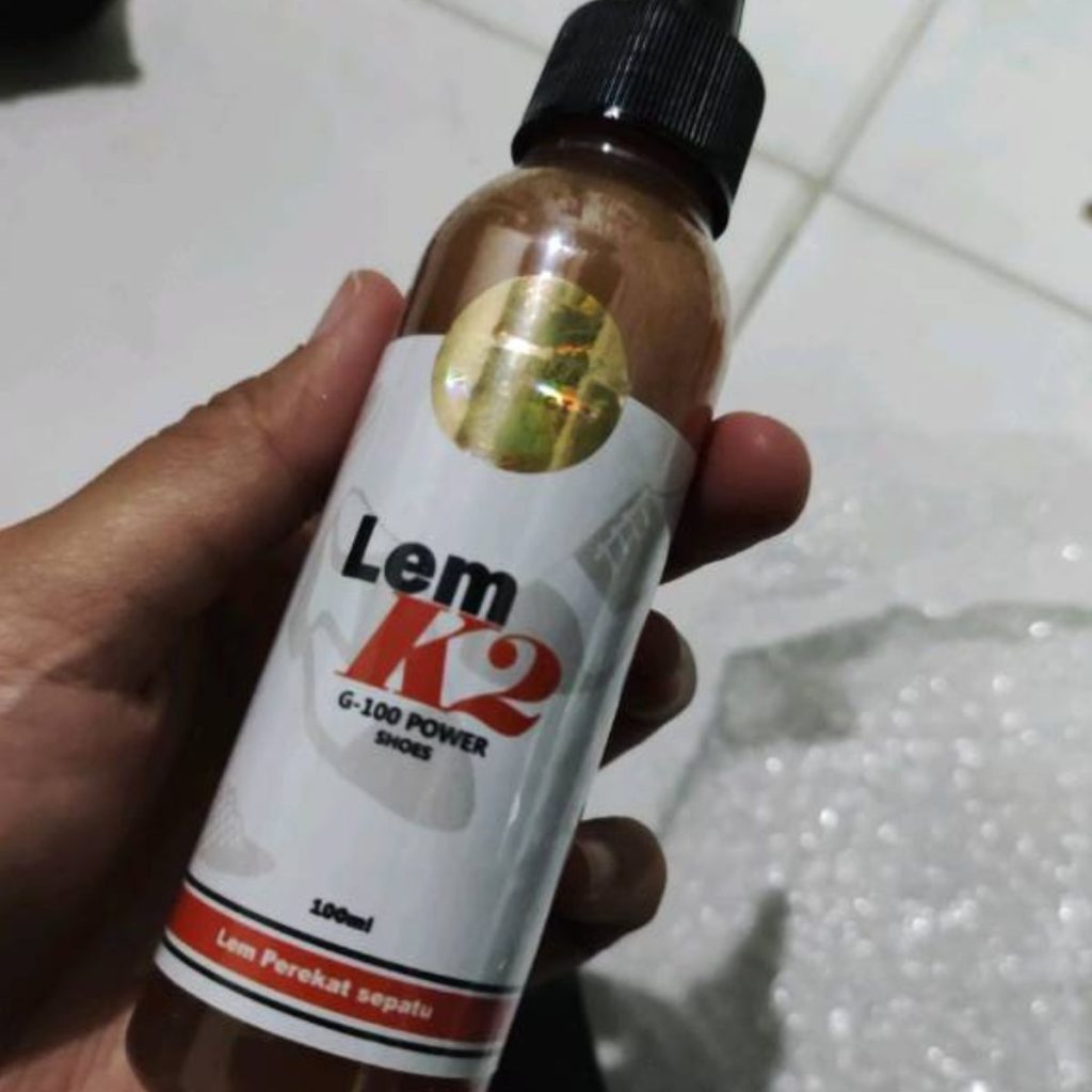 8 Rekomendasi Lem Sepatu Terbaik yang Kuat dan Tahan Lama 2023