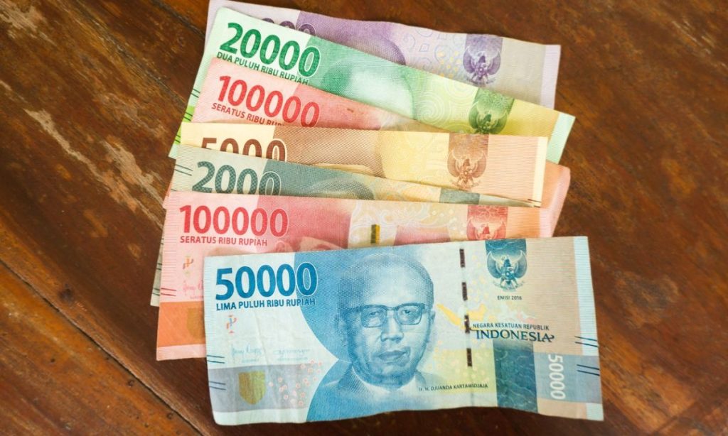 Alasan dan Sejarah Mengapa Manusia Menciptakan Uang