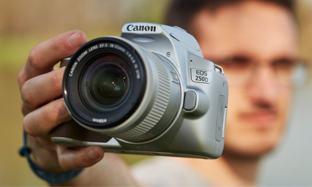 7 Rekomendasi Kamera yang Bagus untuk Foto (Kualitas Terbaik 2023)