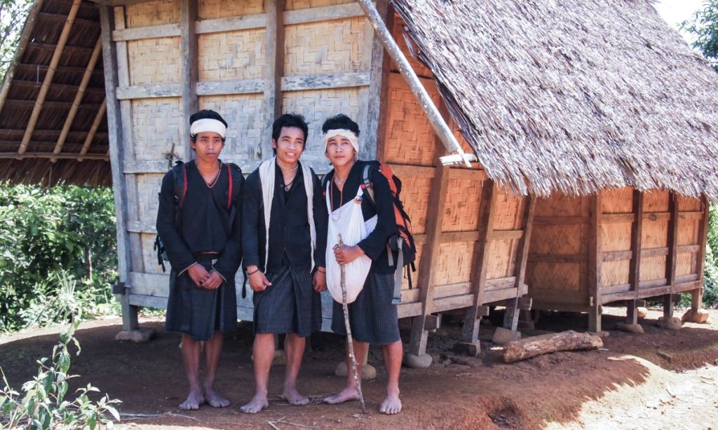 Kenapa Rumah Adat di Baduy Pintunya Cuma Satu? Ini Alasannya!
