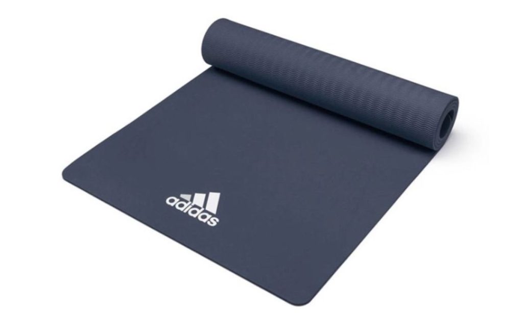 8 Rekomendasi Matras Yoga yang Bagus dan Tidak Licin