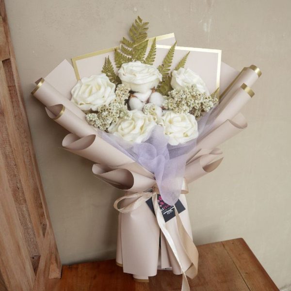 Rekomendasi Hadiah untuk Guru Saat Perpisahan, Dijamin Berkesan!