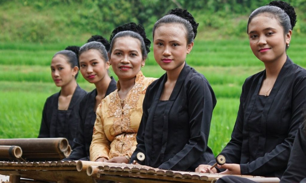 5 Contoh Pidato Bahasa Sunda Singkat tentang Sabar