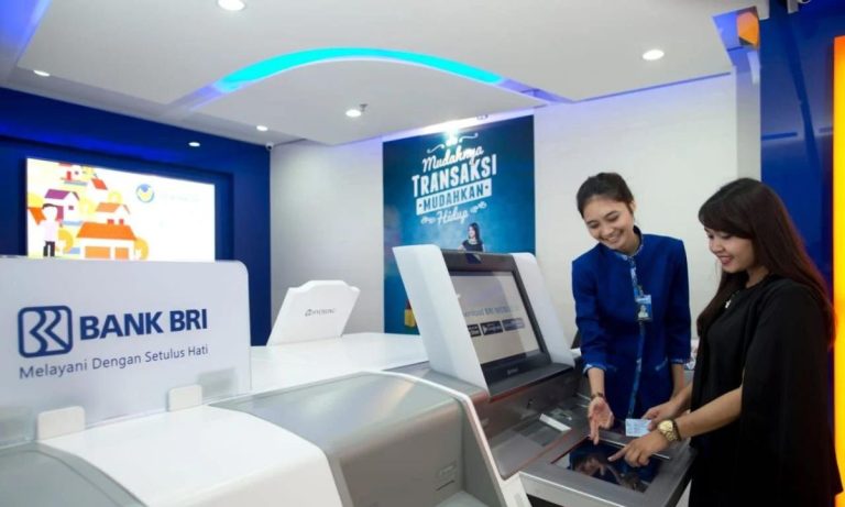 Besaran Gaji Teller Bank BRI. Benarkah Tembus Dua Digit?