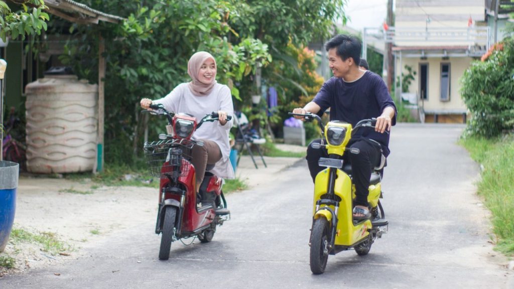 8 Merk Sepeda Listrik Terbaik yang Berkualitas dan Awet