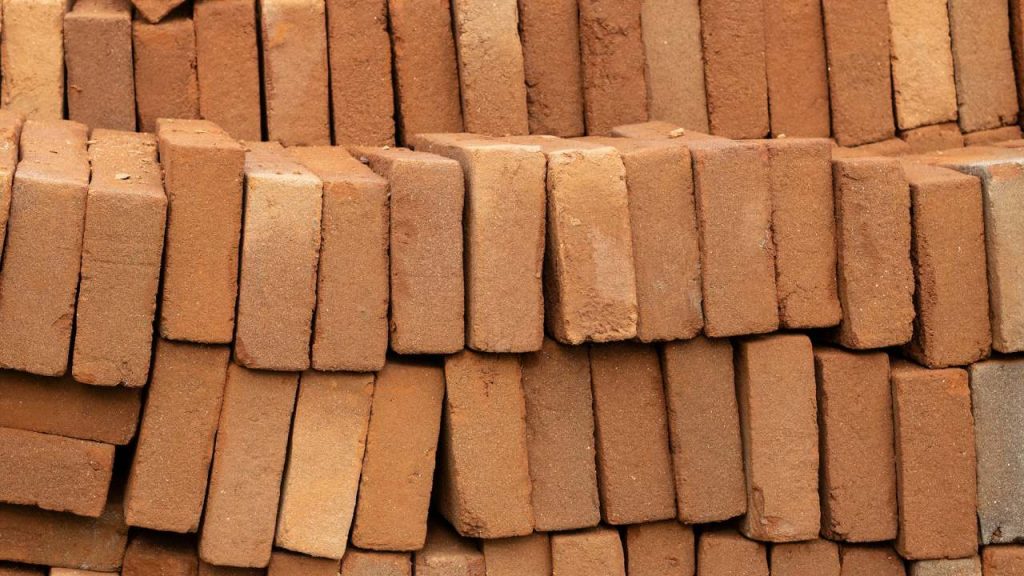 Daftar Harga Bata Merah Berbagai Ukuran Terbaru 2024