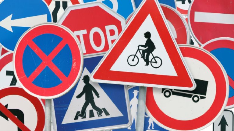 Rambu-Rambu Lalu Lintas Lengkap dan Artinya Disertai Gambar