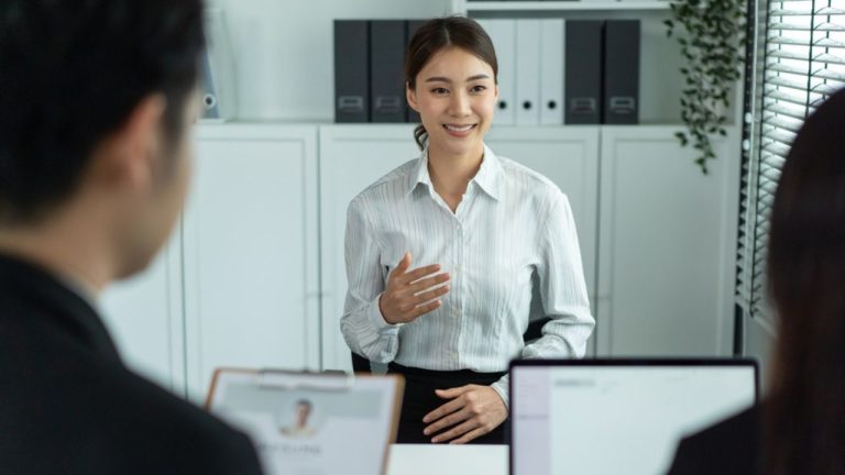 5 Contoh Perkenalan Diri saat Interview yang Baik dan Benar