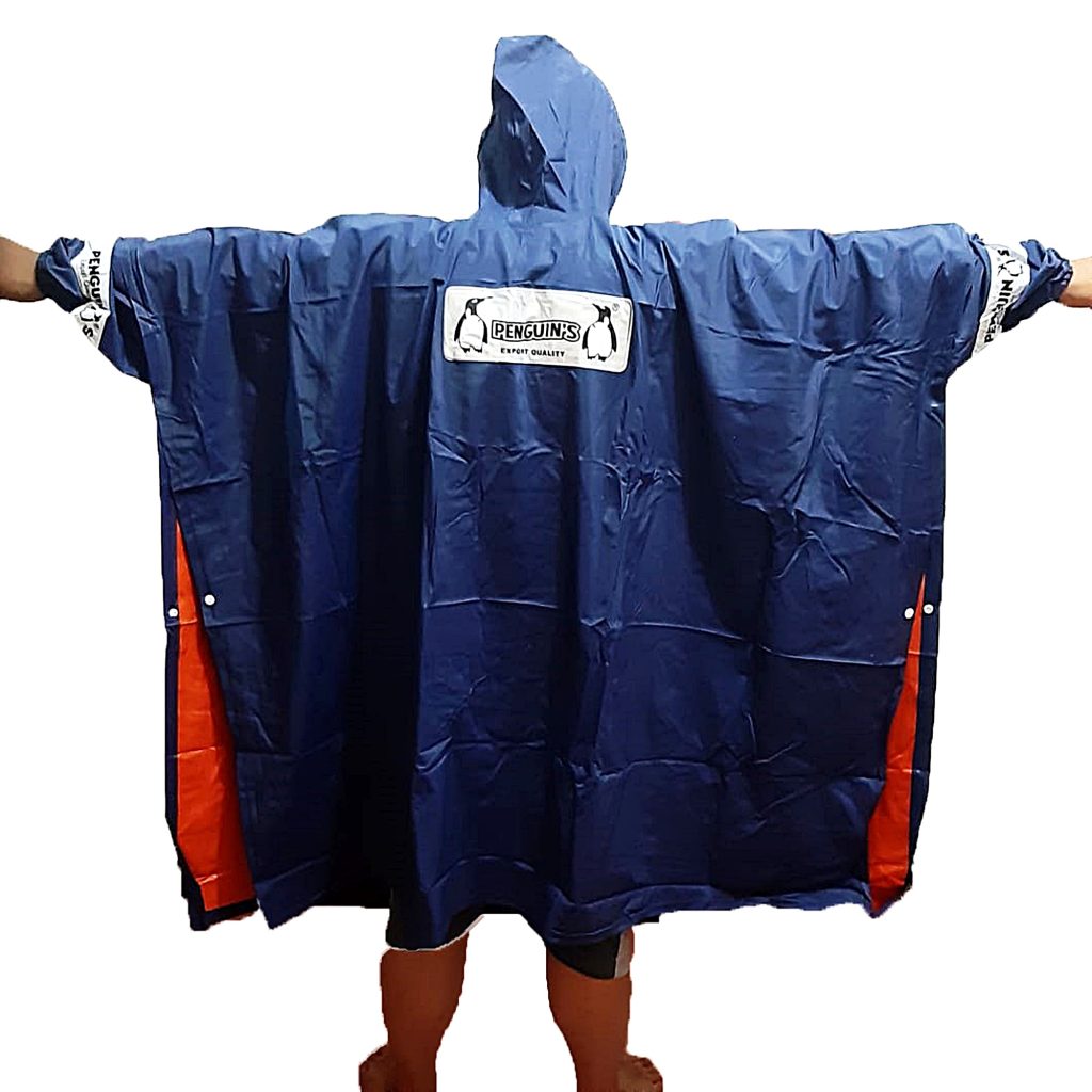 5 Rekomendasi Jas Hujan Ponco Kelelawar. Berkualitas!