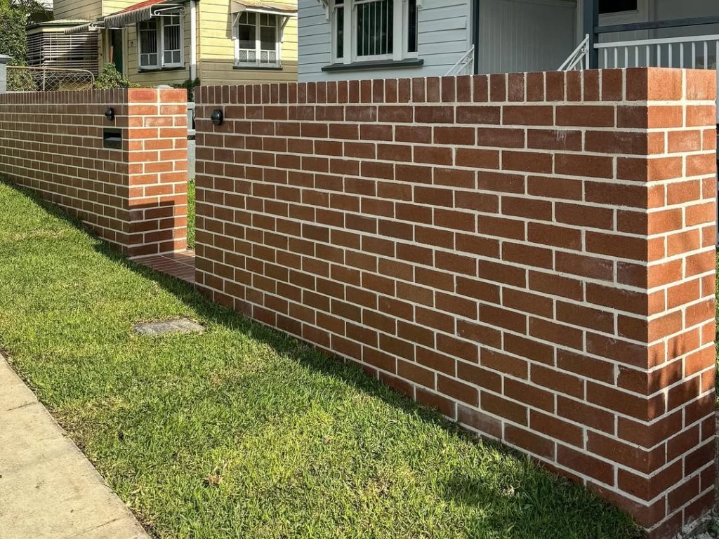 10 Model Pagar Rumah Tembok Sederhana, Simpel tapi Keren!