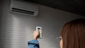 5 Cara Mengatasi Kode Error AC Sharp F0 Disertai Penyebabnya