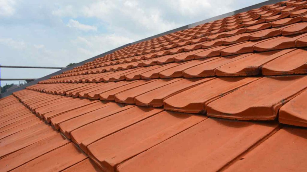 Ukuran Genteng Tanah Liat dari Berbagai Jenis dan Merek