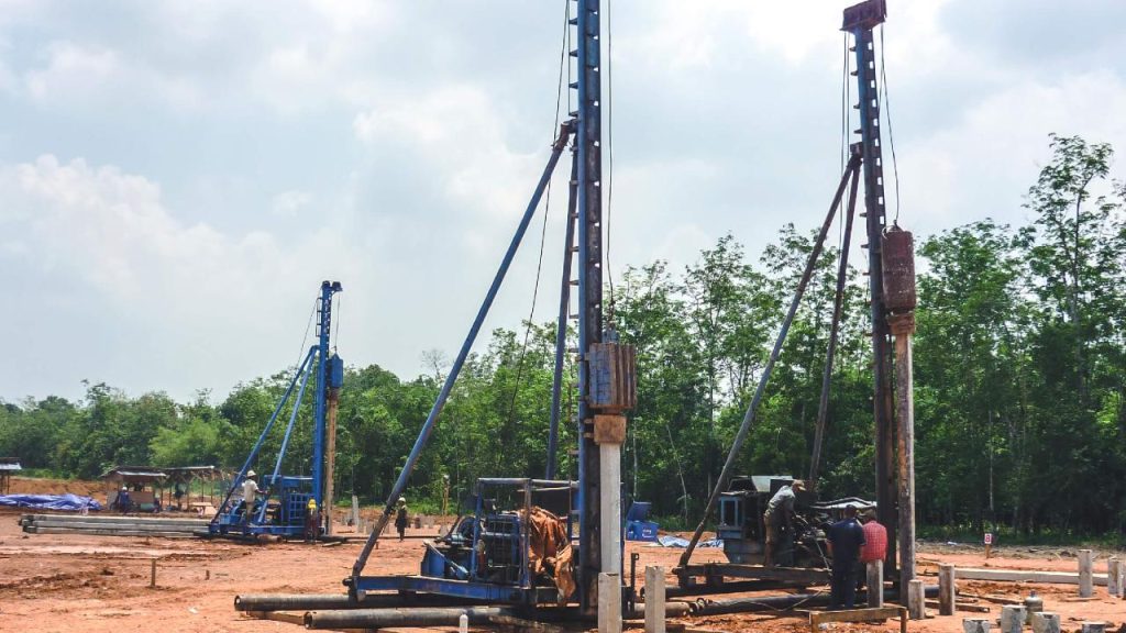 10 Jenis Jenis Alat Berat dan Fungsinya dalam Proyek Konstruksi