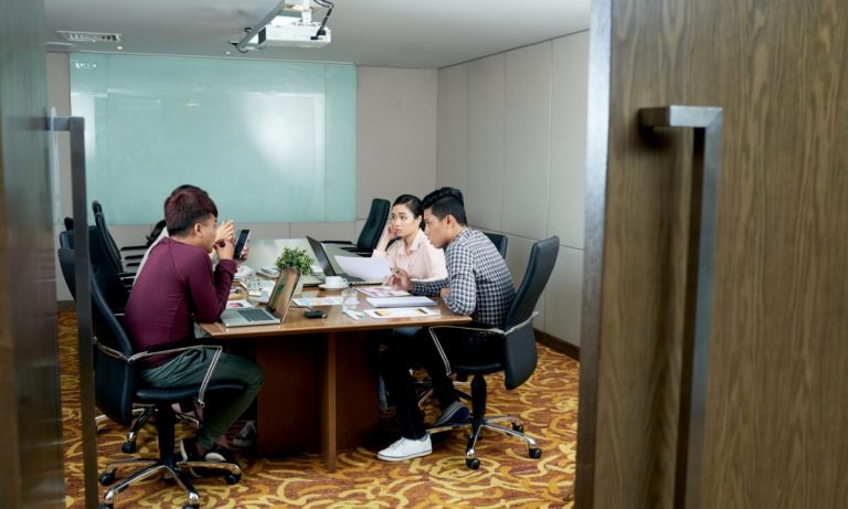 Harga Sewa Ruang Meeting di Hotel sesuai Kelasnya Terbaru 2025 ...