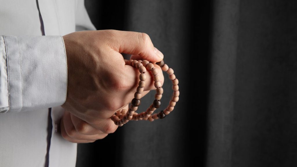 8 Contoh Ceramah Singkat tentang Ilmu Beserta Hadisnya. Penuh Pesan!